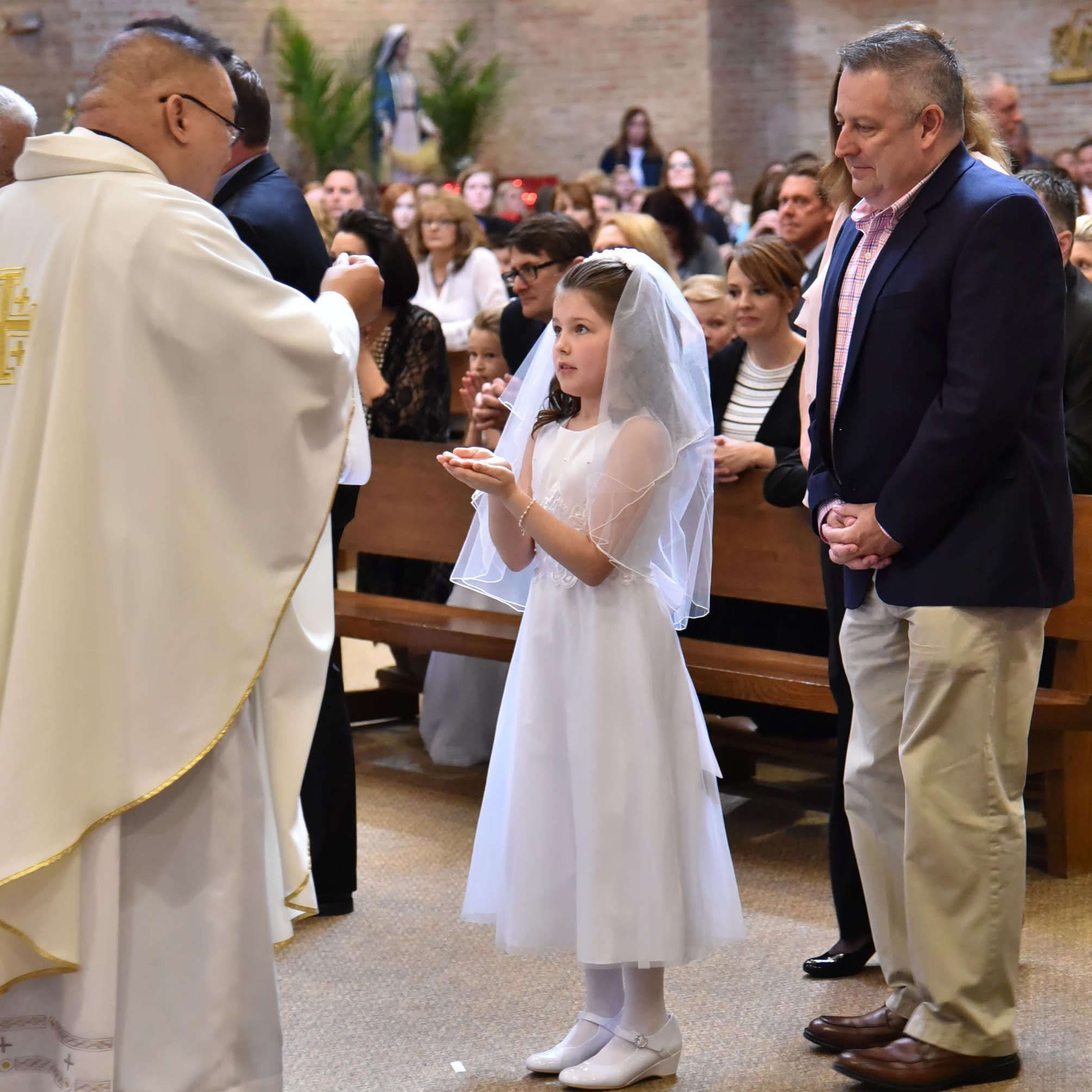 Children Make First Holy Communion at Saint Mary Mokena – The Mokena Marian